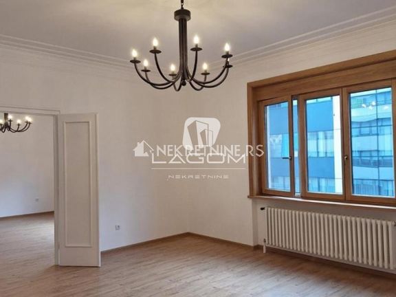 Lux, Kneza Mihaila, 155m2, kompletno renoviran