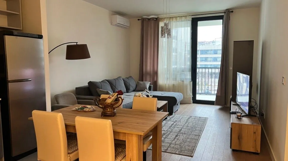 Izdavanje, dvosoban stan, 54m2, Beograd Na Vodi, Beograd