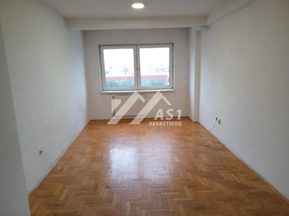 Prodaja, petosoban stan, 47m2, Bulevar Oslobodjenja, Novi Sad, Novi Sad