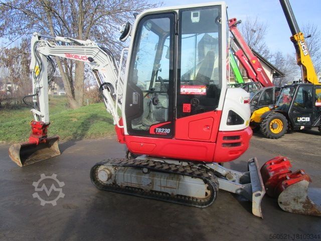 Mini bageri
Takeuchi TB 230 - POWERTILT + hydr. Schnellwechsler + 3 Löf