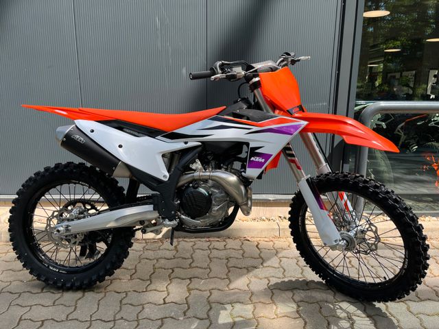 2023 KTM SX 450 F Dirtbike