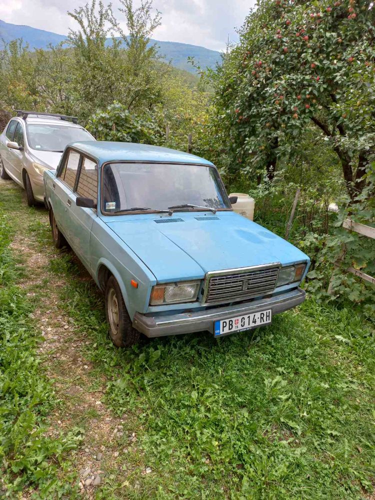 Prodajem Ladu Rivu 1300 (Priboj)