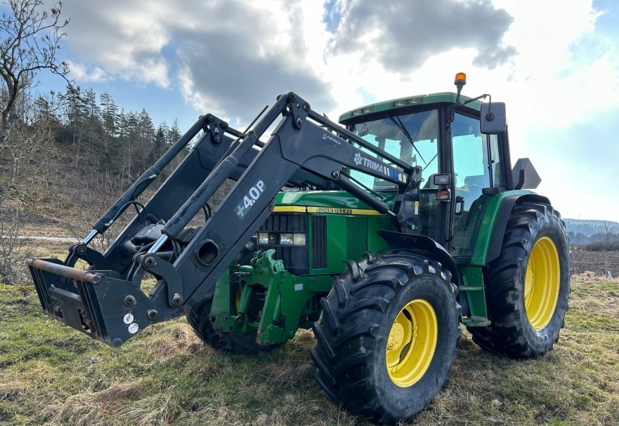 Traktor John Deere 6310