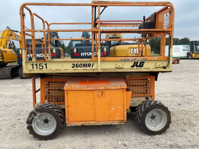 Podizanje makaza
JLG 260MRT