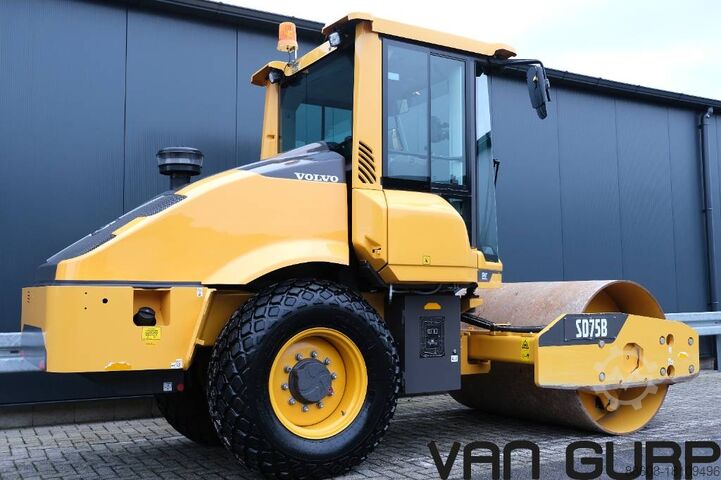 Jedan valjak
Volvo SD75B Roller | 2023 | 176h | SD 75 B