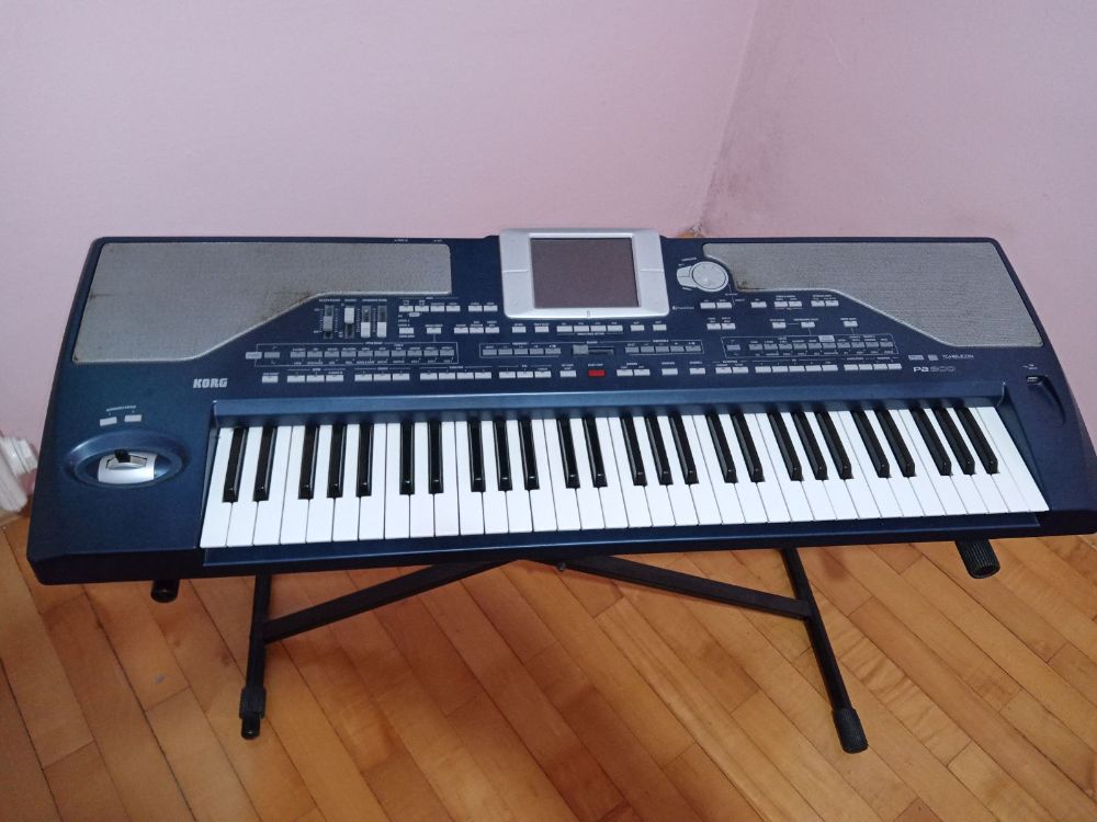 KORG PA800