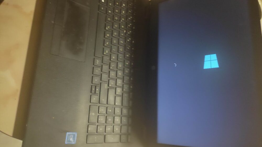 Prodajem Laptop HP kao Nov Hitno