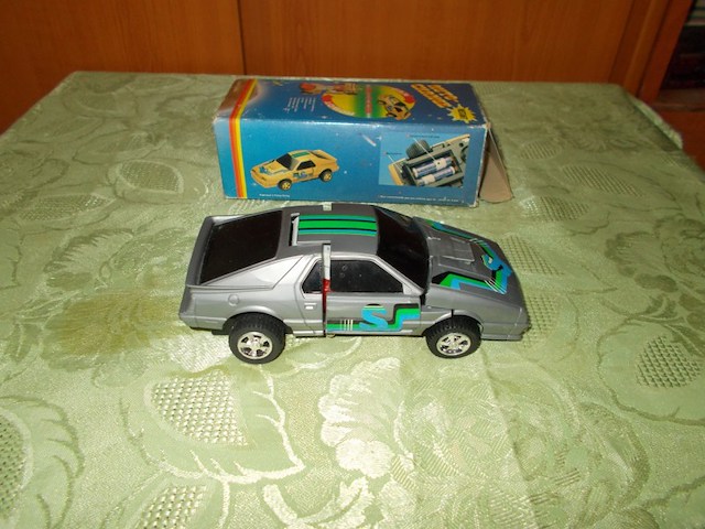 Transformers Auto-Change Robot Car - 1985 godina