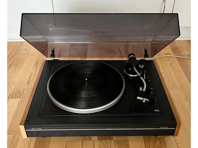 Gramofon `TESLA` NC-430 / HC-43 Čehoslovačka