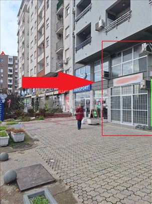 Izdajem lokal u Novom Sadu na Bul. Cara Lazara 108