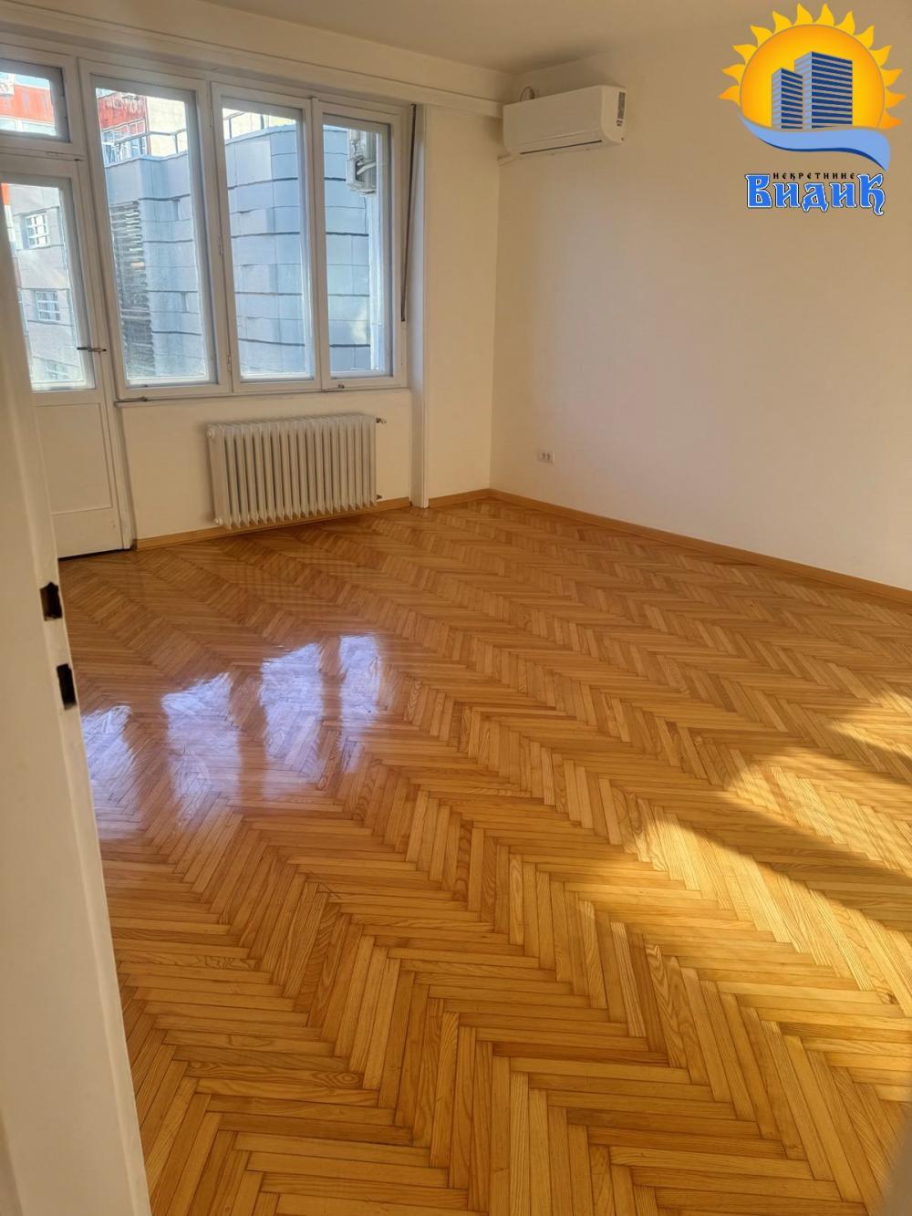 Krunska, Četvorosoban stan za izdavanje, 110m2, 1.600€