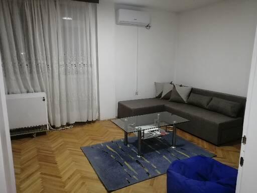 Bulevar Svetog Pantelejmona 39, Trosoban stan za izdavanje, 68m2, 300€