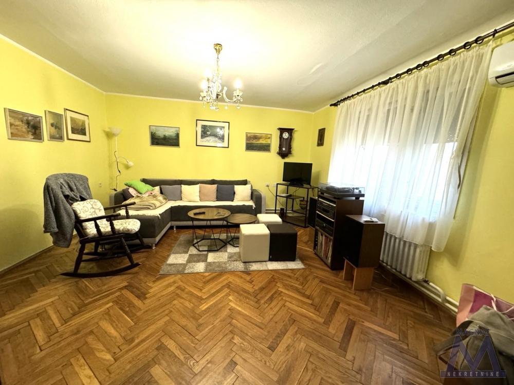 Kuća na prodaju, 125m2, 340.000€