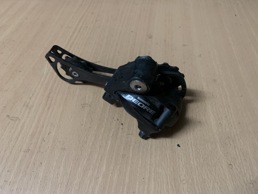 Shimano deore zadnji menjac t6000