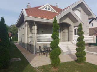 380m² 490.000€
Inđija, Centar, Dusana Jerkovica