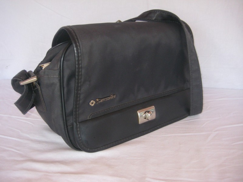ODLICNA" SAMSONITE " TORBA - SIVA