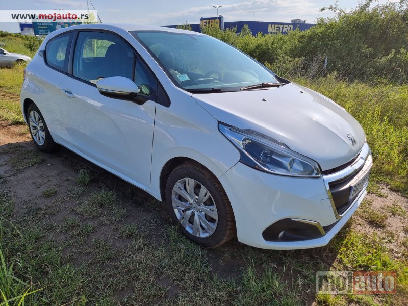 Peugeot 208 1.6 blue hdi