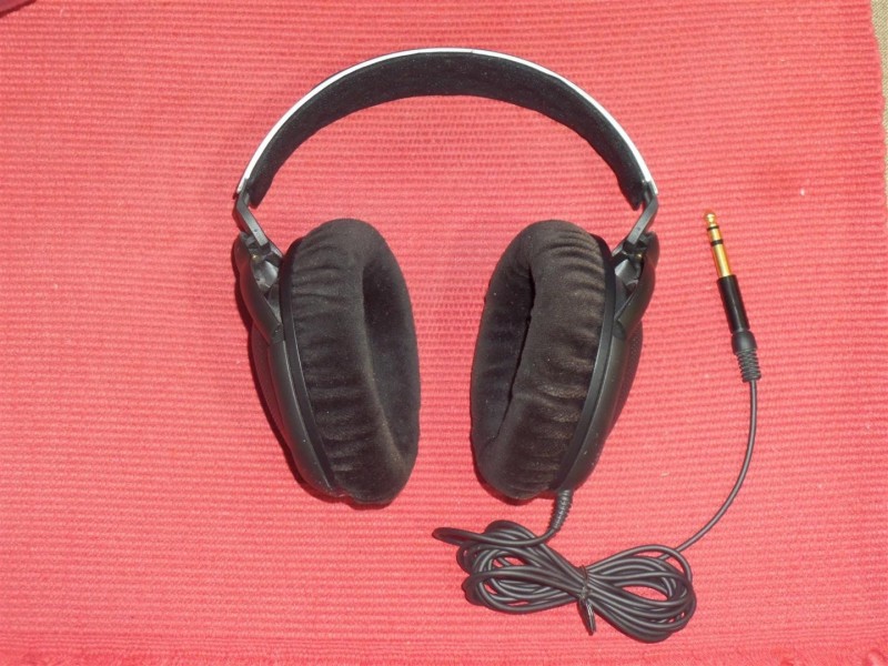 Sennheiser HD 570