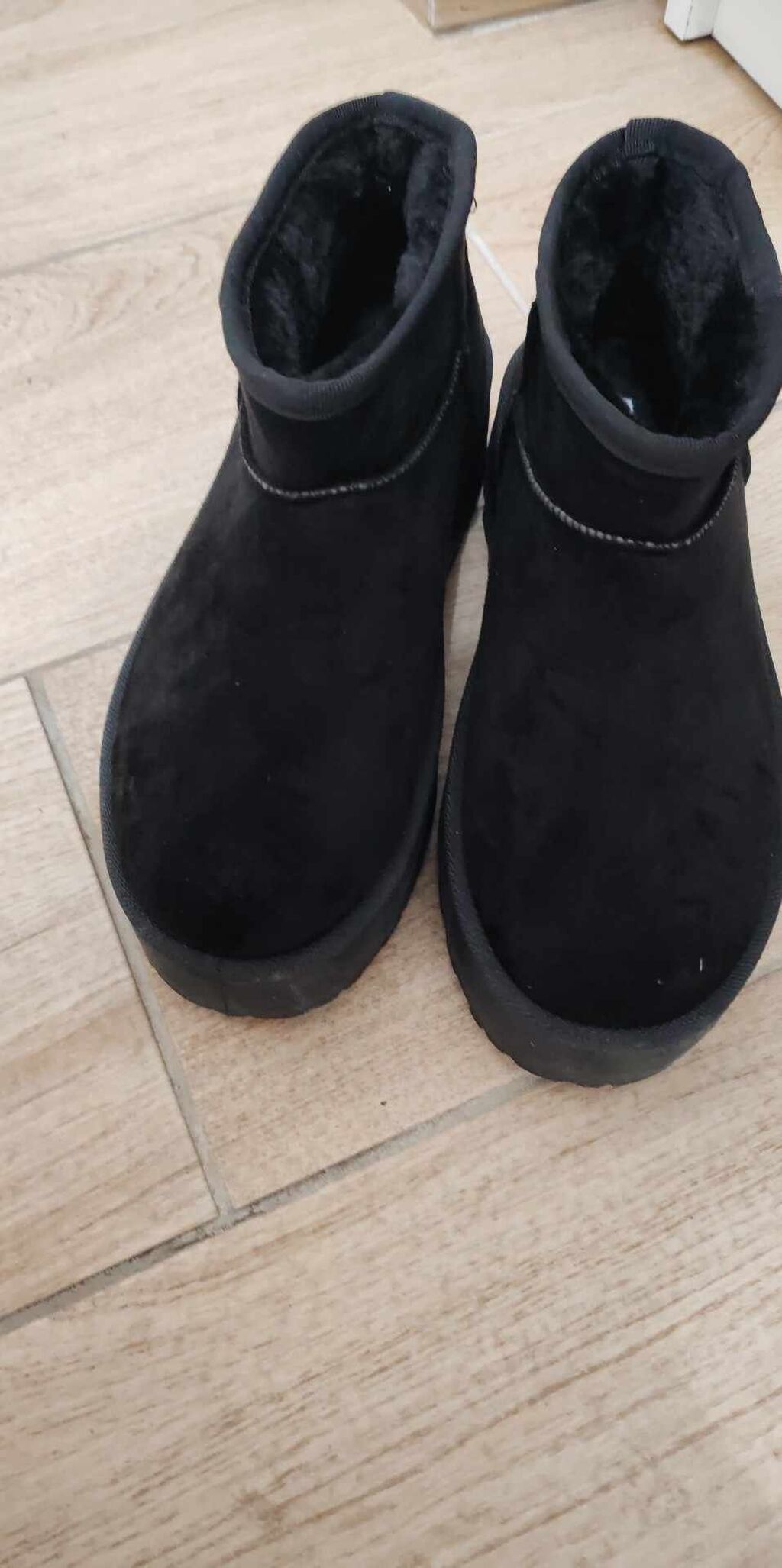 Ugg mini čizme, bоја - Crna, 38