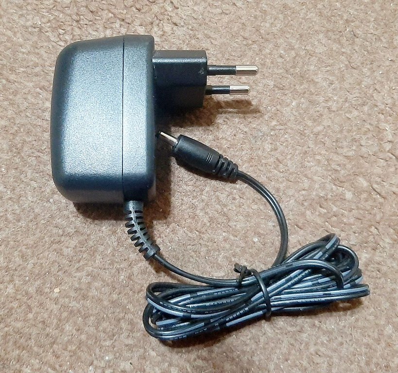 AC/DC adapter, ispravljač 12V, 50mA Model RR-28-1200050D Input 230V