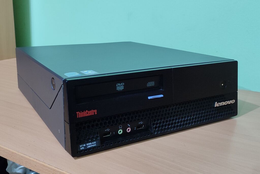 Lenovo thinkcentre 6088A35 Specifikacije: Procesor: Intel core 2 duo