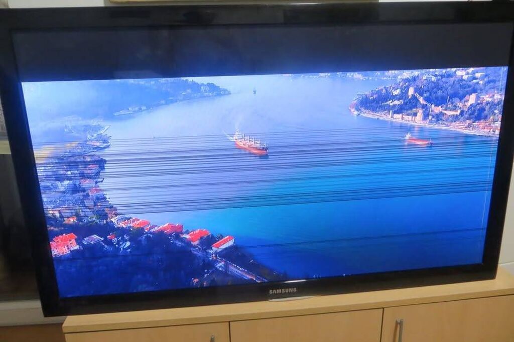 Samsung plasma display televizor model ps50c530c1w, dobijen iz vana