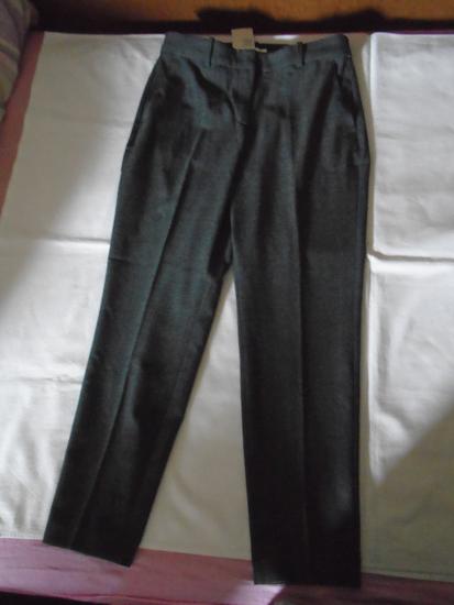 Nove sa etiketom, poslovne H&M pantalone