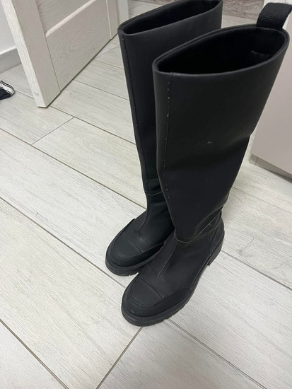 Zara cizme 40 kao nove