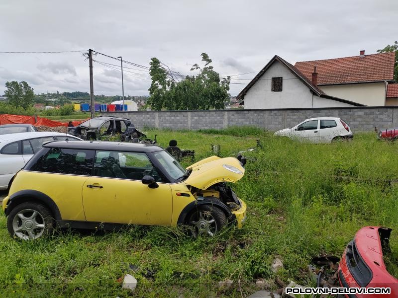 Mini Cooper 1.6b Kompletan Auto U Delovima
