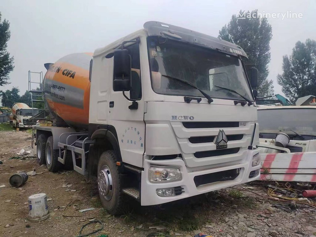 Zoomlion na šasiji Sinotruk Howo kamion s mešalicom za beton