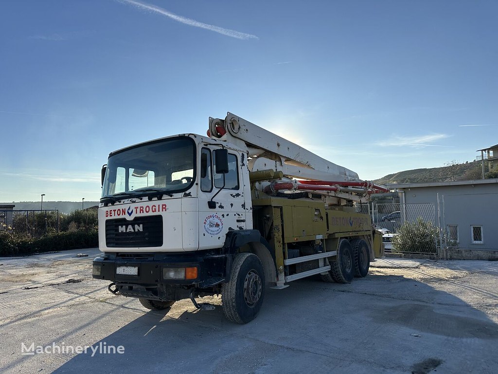 Putzmeister na šasiji MAN 27.414 pumpa za beton