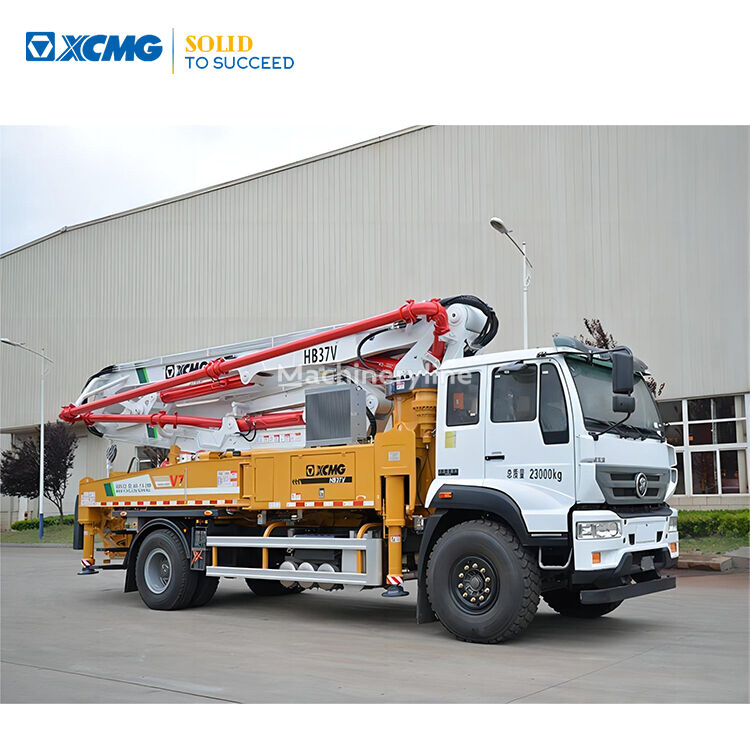 XCMG ZZ5231N521GE1 na šasiji Sinotruk Howo pumpa za beton