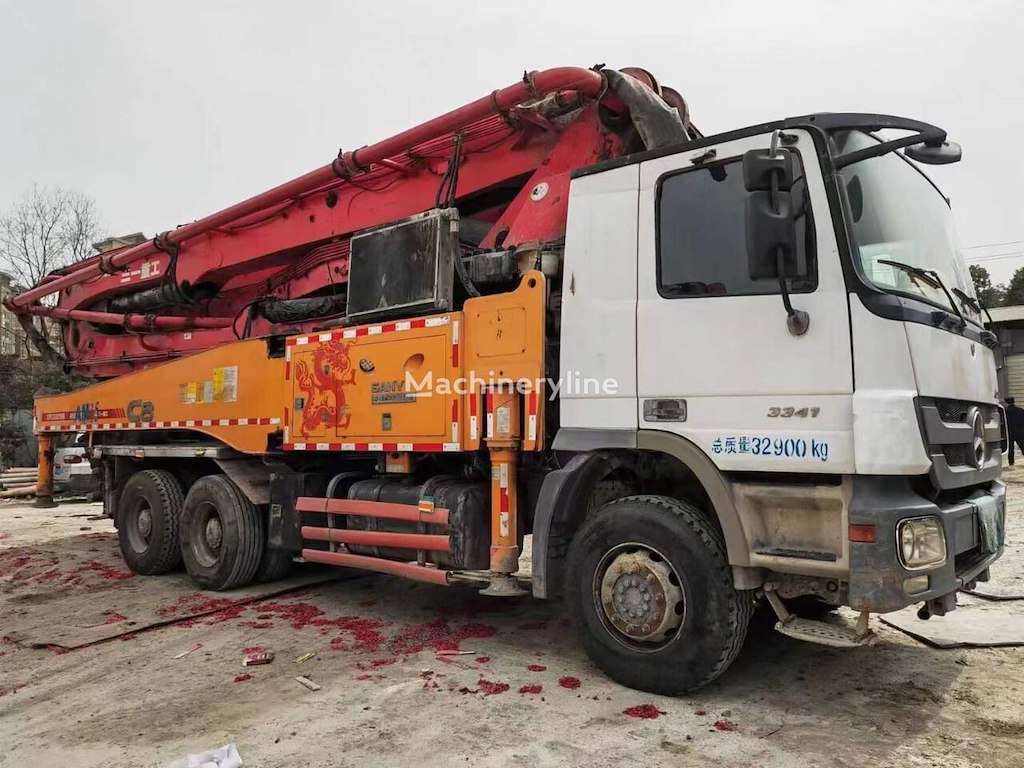 Sany SY5330THB na šasiji Mercedes-Benz pumpa za beton