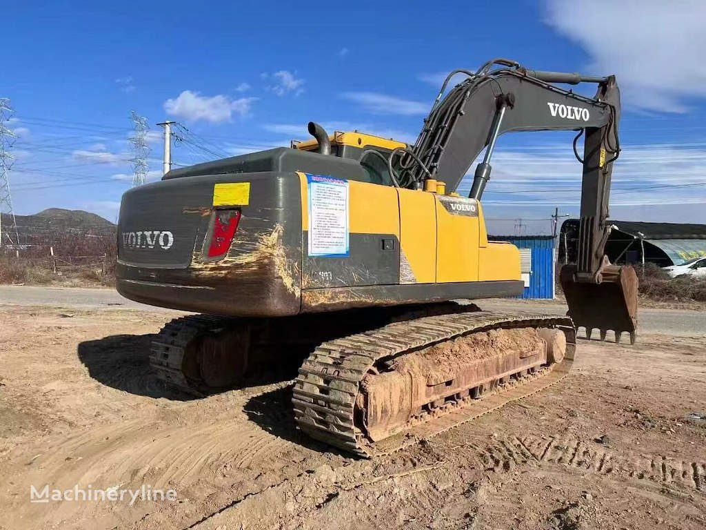 Volvo EC 200 bager guseničar