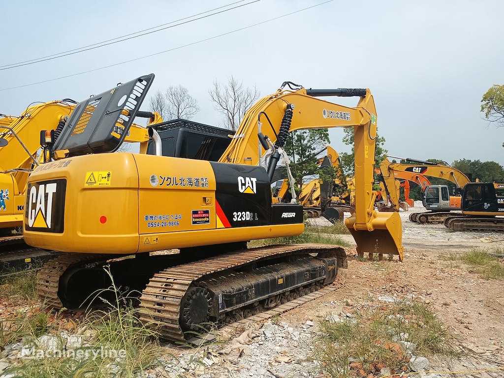 Caterpillar 323D bager guseničar