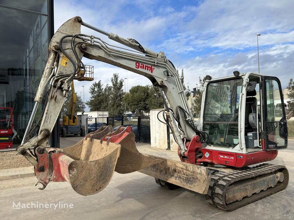 Takeuchi TB250-2 mini bager