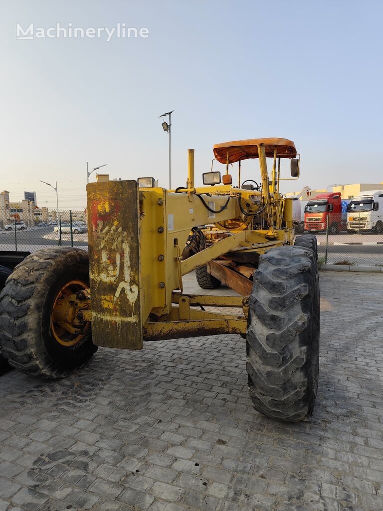 Komatsu GD705A-4 grejder