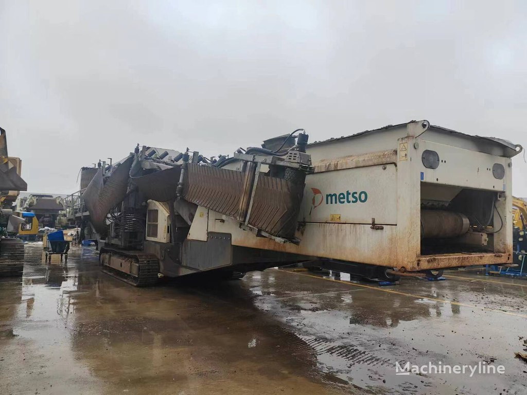 Metso Lokotrack ST4.8 vibraciona rešetka