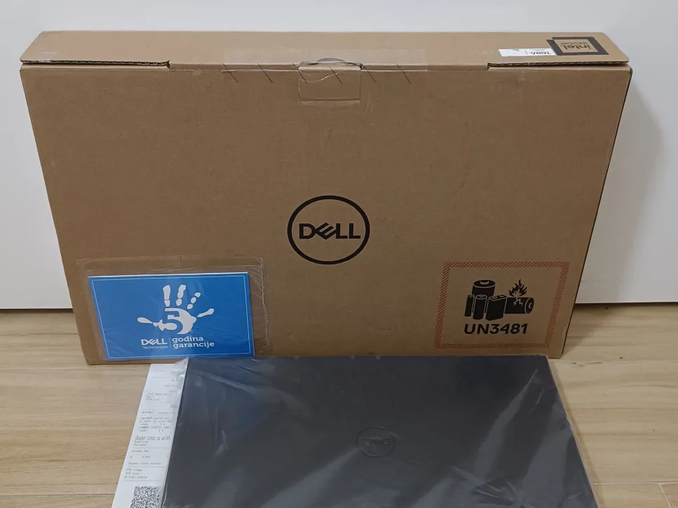 NOVO! Dell Vostro 3520 120Hz i3-1215U/16GB/512GB PCIe SSD