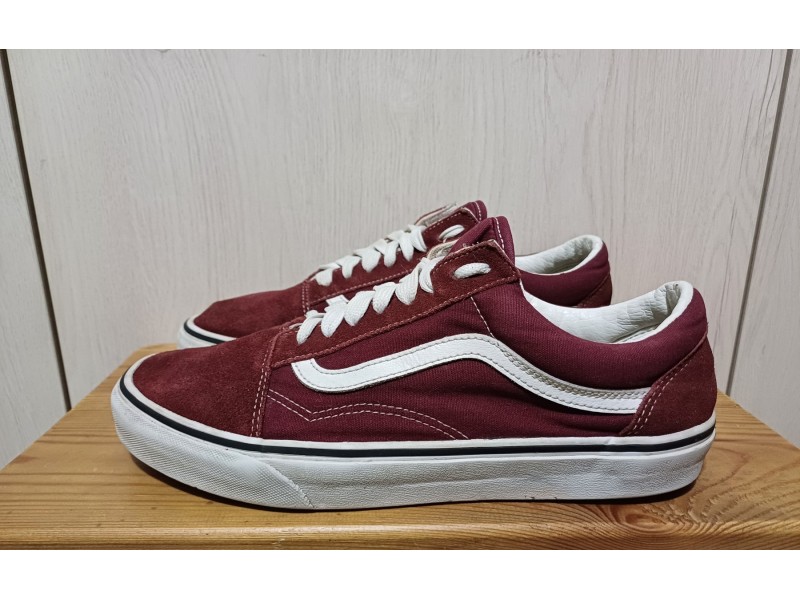 VANS bordo patike broj 43