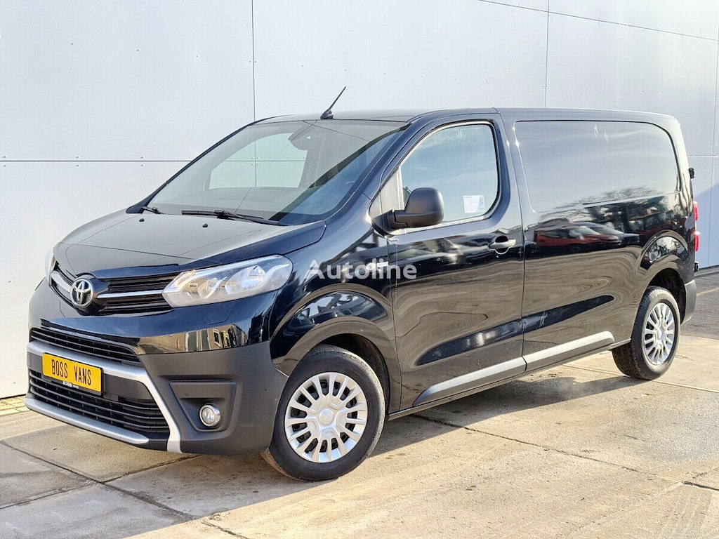 Toyota Proace minibus furgon