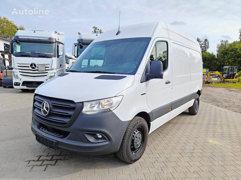 Mercedes-Benz Sprinter minibus furgon