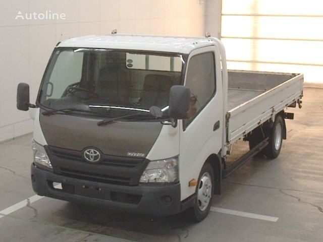 Toyota DYNA kamion s ravnom platformom < 3.5t