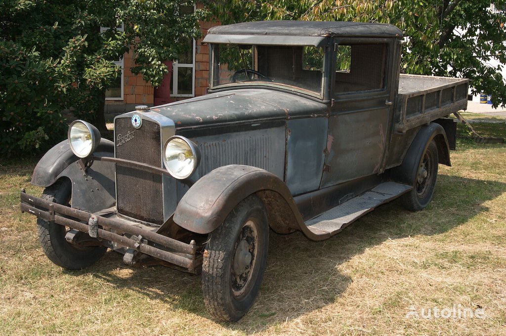 BERLIET VIF 11 kamion s ravnom platformom < 3.5t