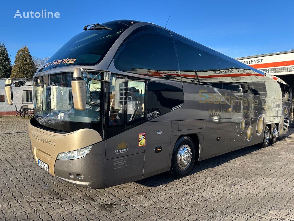 Neoplan Cityliner L P16 turistički autobus