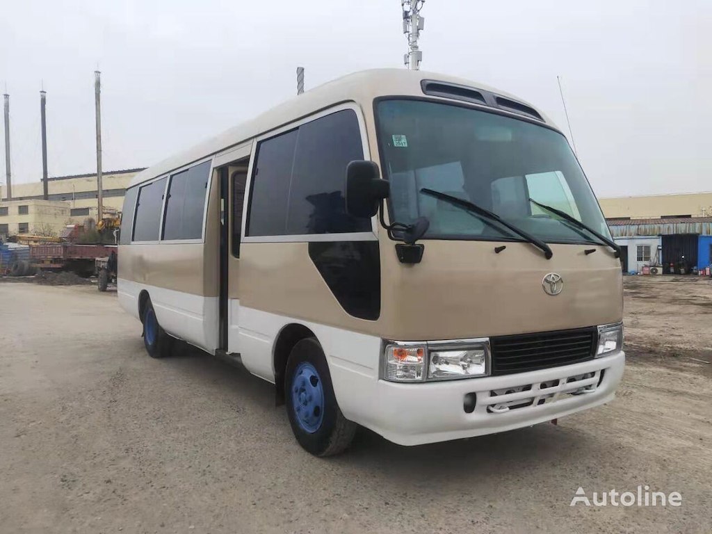 Toyota COASTER prigradski autobus