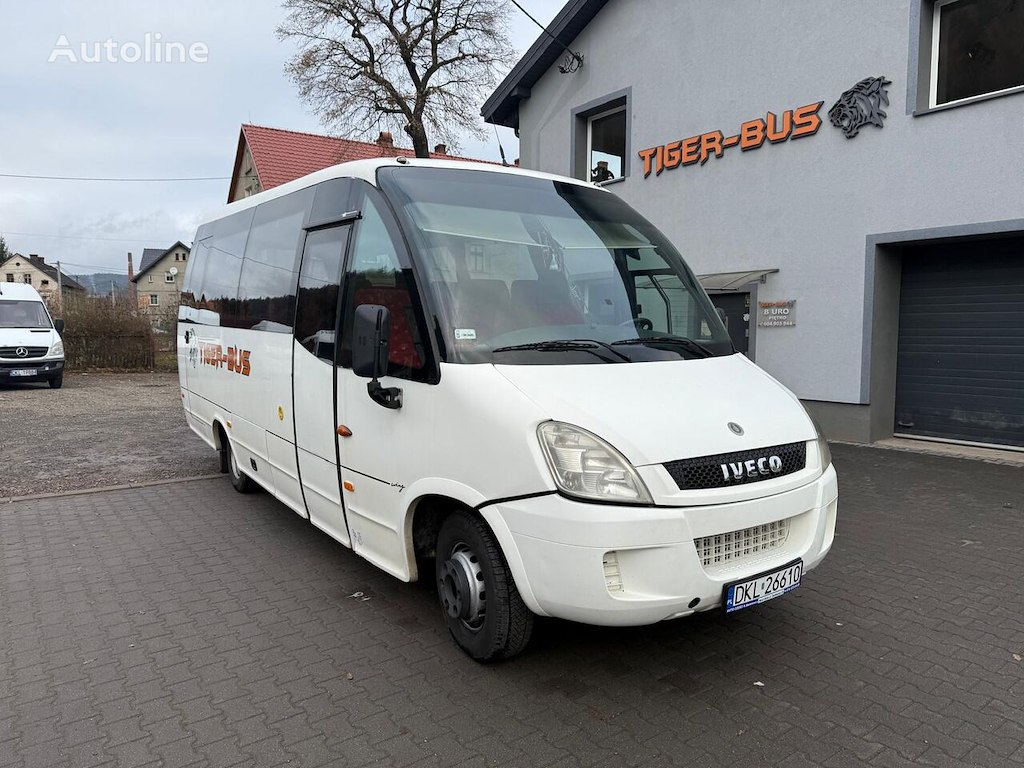 IVECO Wing prigradski autobus