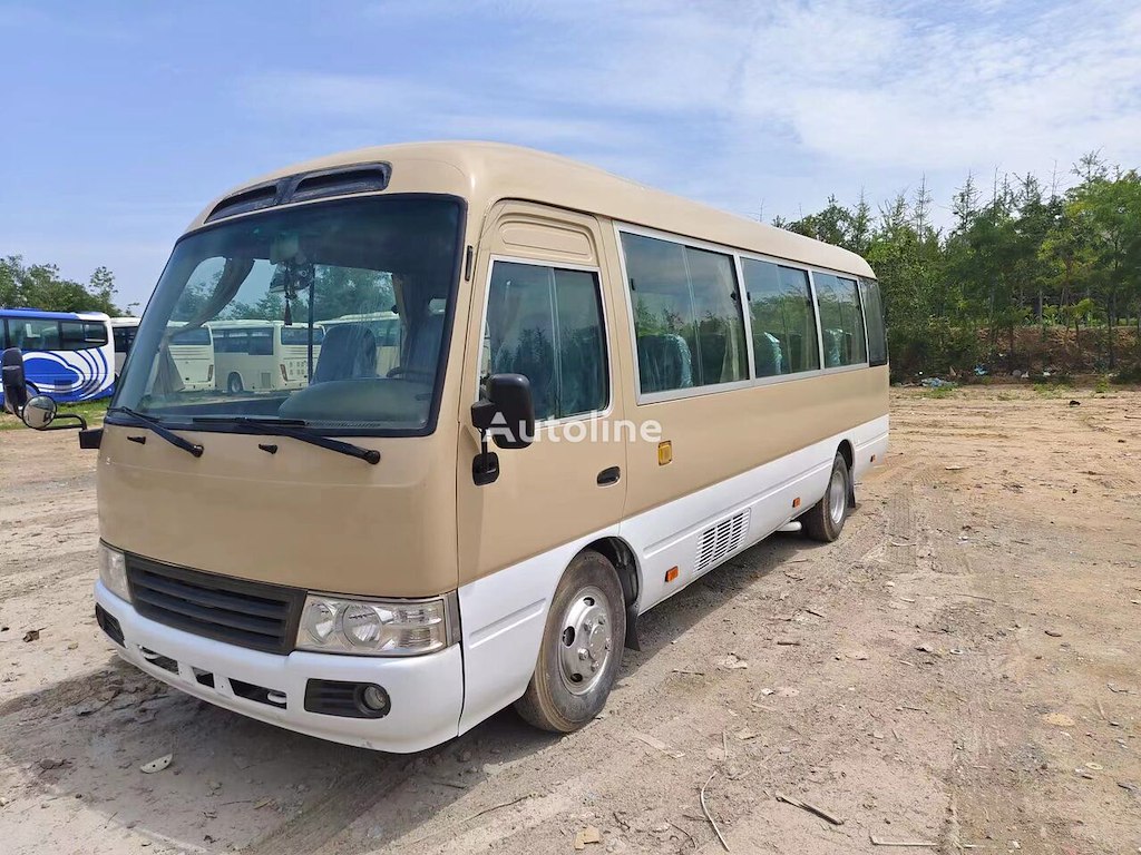 Toyota Coaster prigradski autobus