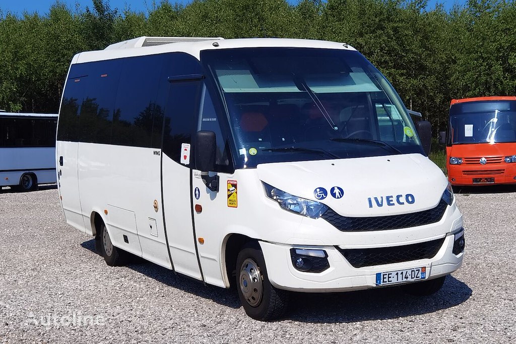 IVECO Daily prigradski autobus