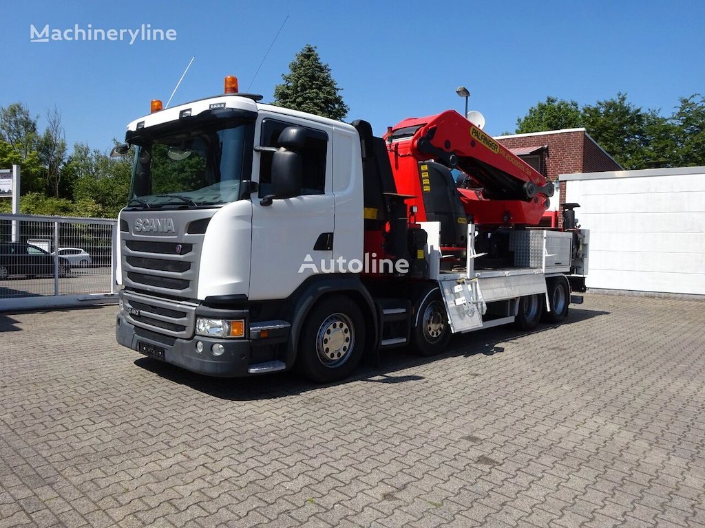 Scania kamion s ravnom platformom